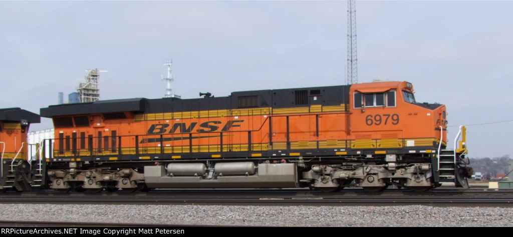 BNSF 6979